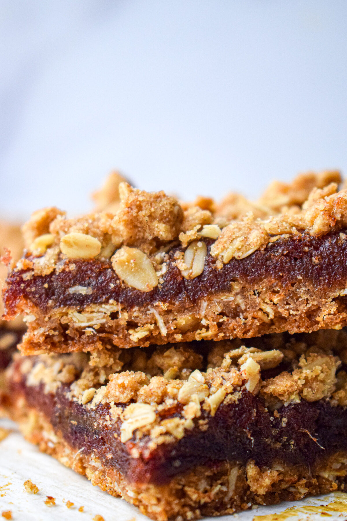 Old Fashioned Crumble Date Bars - The Jam Jar Kitchen