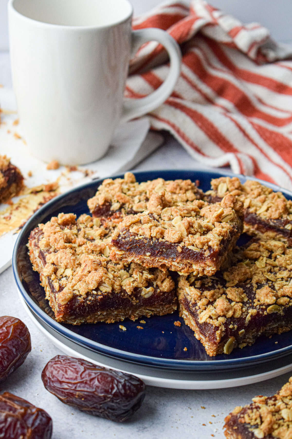 Old Fashioned Crumble Date Bars - The Jam Jar Kitchen