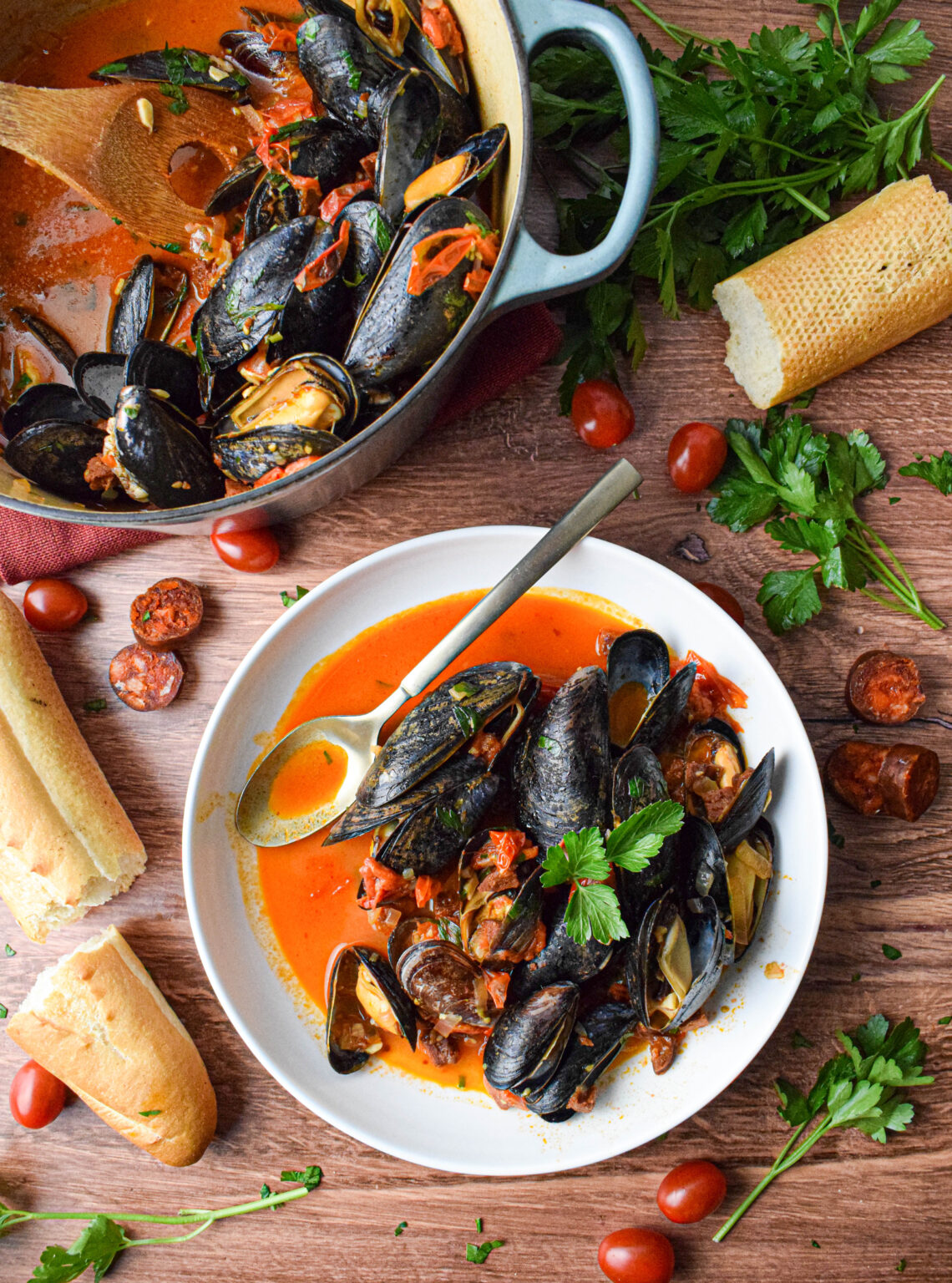 Chorizo and Tomato Steamed Mussels - The Jam Jar Kitchen