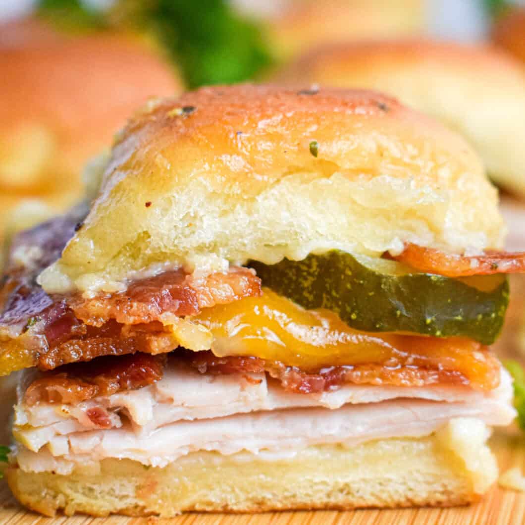 Turkey Bacon Ranch Sliders - The Jam Jar Kitchen