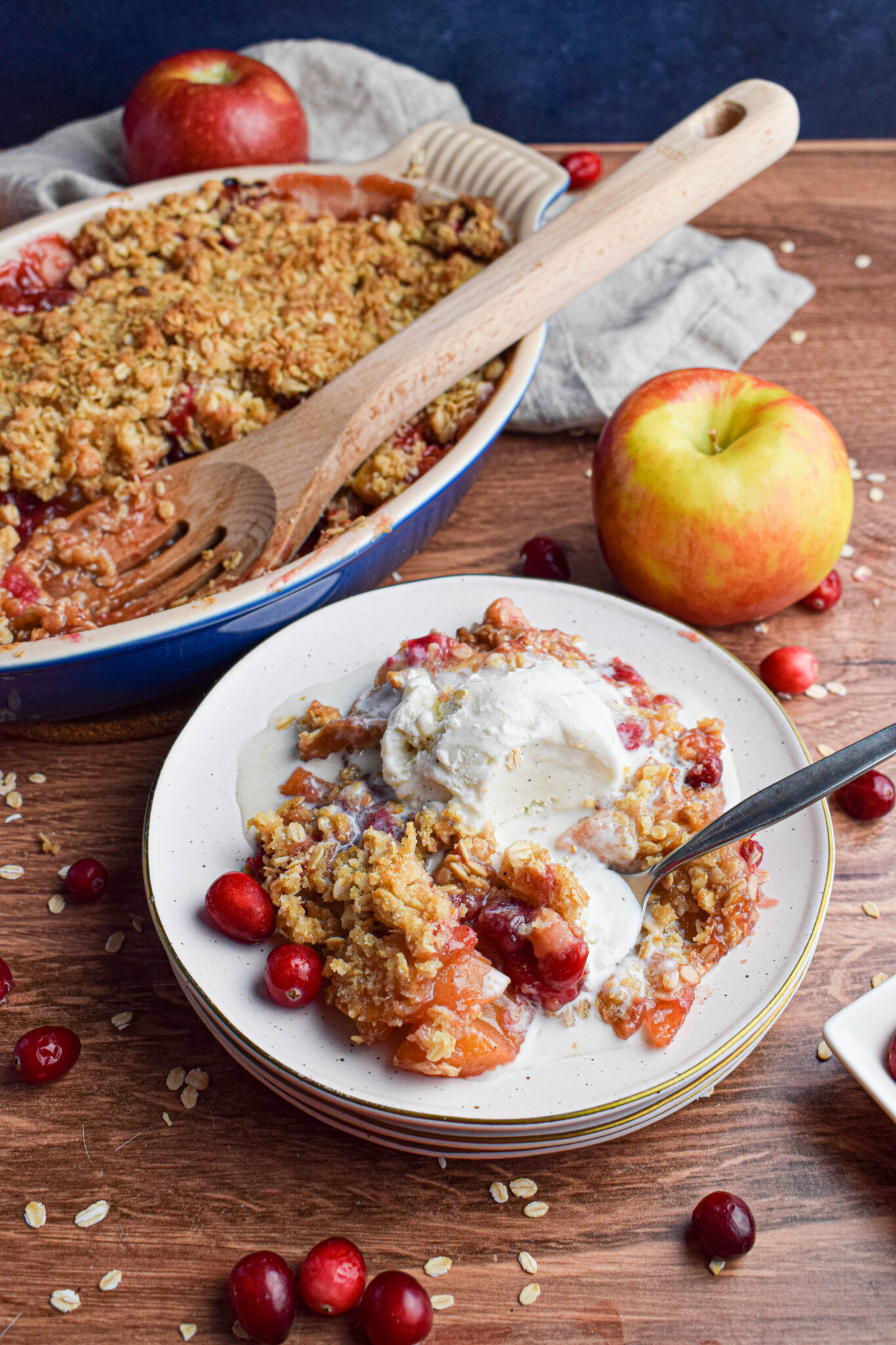 Apple Cranberry Crumble - The Jam Jar Kitchen