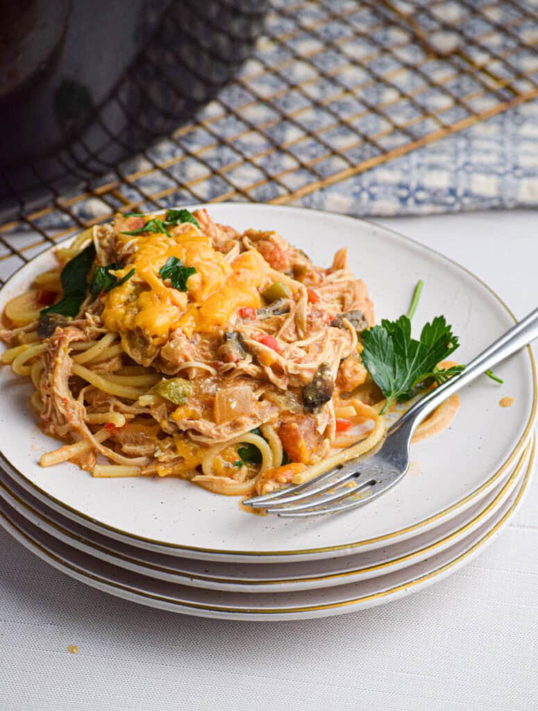 Slow Cooker Chicken Spaghetti - The Jam Jar Kitchen
